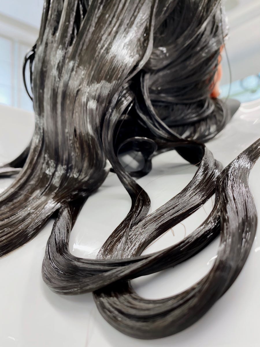 Normal Shampoo vs. Conditioning Shampoo: Differences in Hair Care Products – Onestepguide