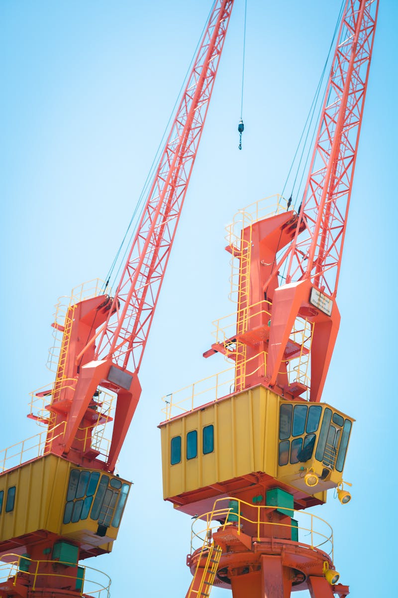 Hoist vs Crane: Understanding the Differences in Lifting Equipment ...