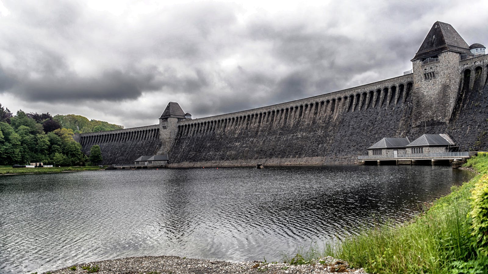 Dam vs. Reservoir: Key Differences in Water Management Structures – Onestepguide